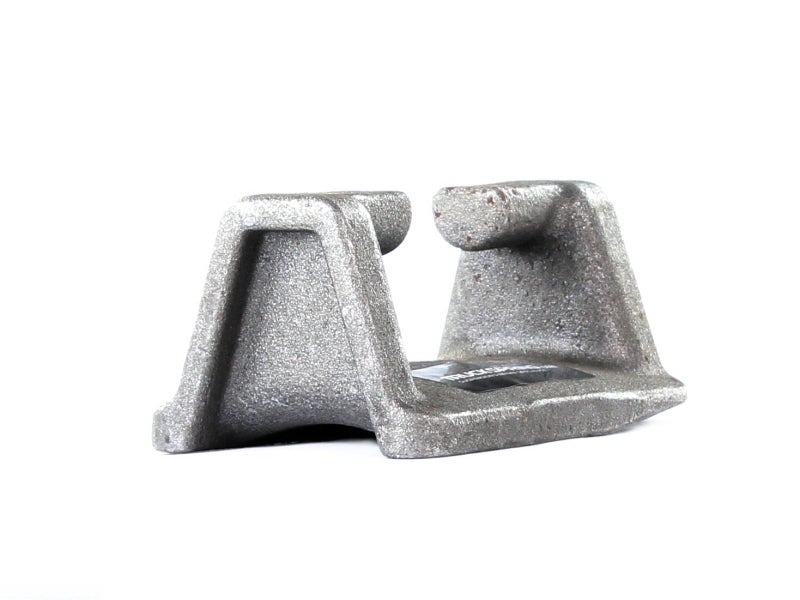 M222083 | Chalmers Axle Saddle | 222083